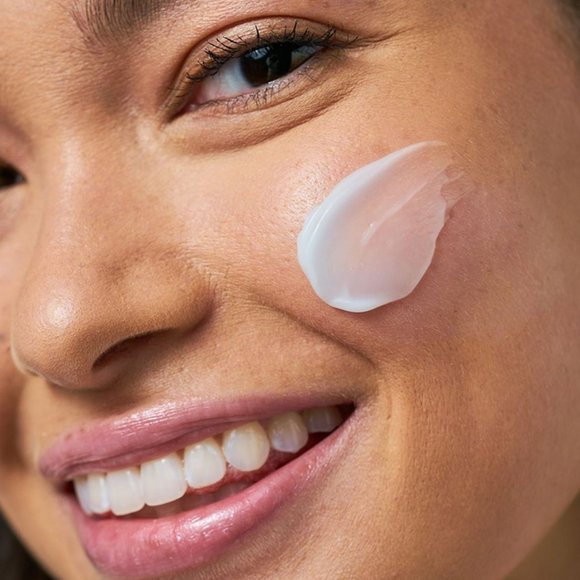 Bliss | Skincare | Bliss Drench Quench Hyaluronic Acid Moisturizer ...